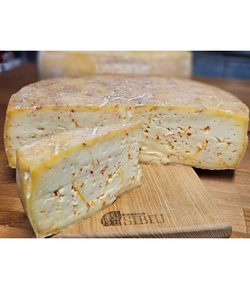 Branza cu pasta semidura MATURATA minim 21 zile - picanta (cu ardei iute)